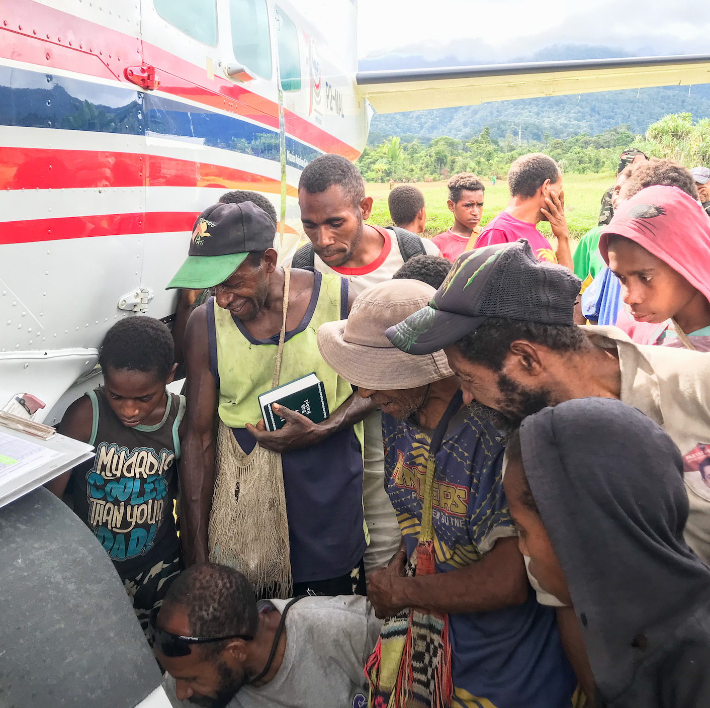 MAF Pilot | Die Bibel-Box ist wieder im Einsatz!